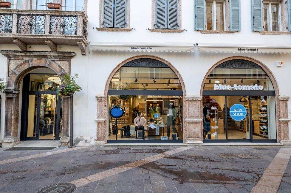 Blue Tomato met le cap vers le sud - NEWS - Sport Guide – Le business ...