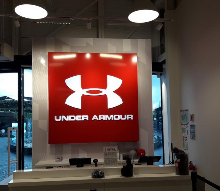 Under Armour : Lisa Collier - NEWS - Sport Guide – Le business des ...